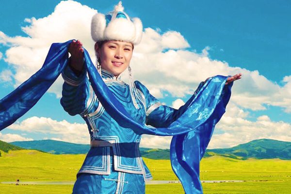 Mongolian Costumes - Top 3 Special Things about Mongolian Costume - Go Mongolia Tours